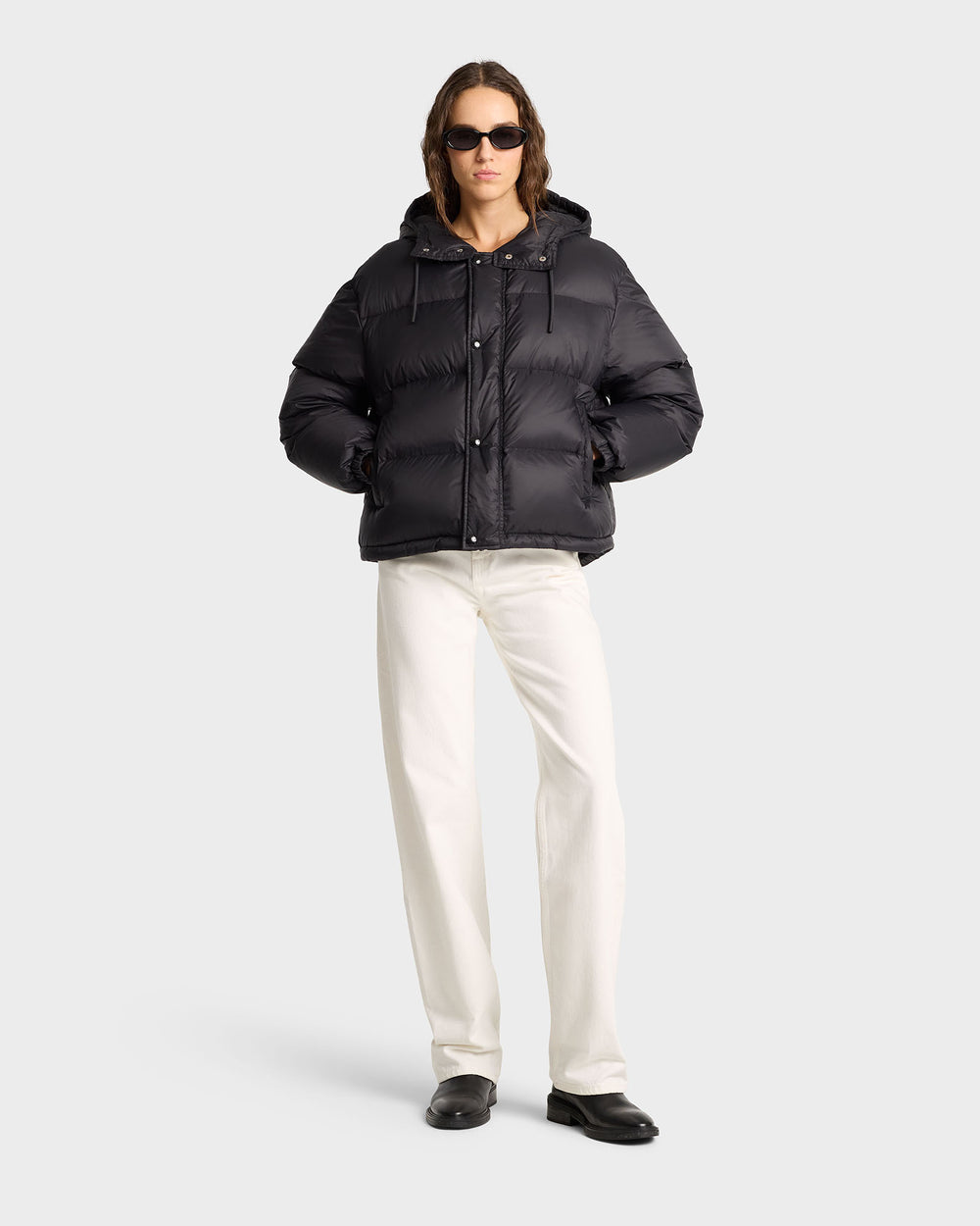 Running Woman Puffer Jacket - Black – Sporty & Rich